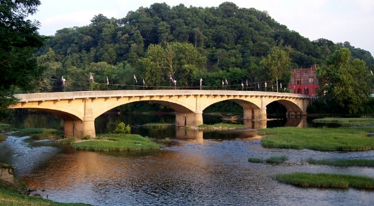 Alderson Memorial Pedestrian Bridge in Alderson, WV - Almost Heaven ...