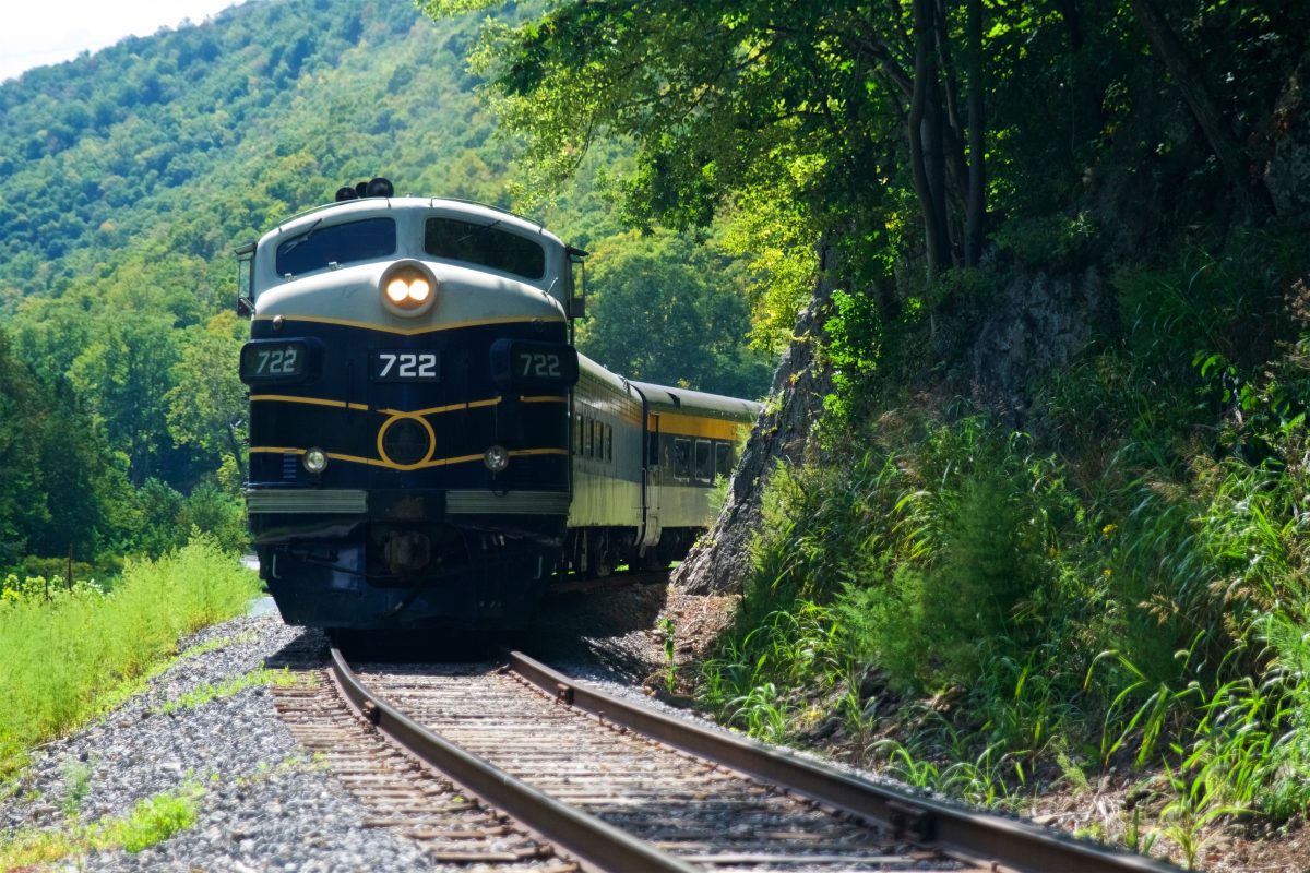 Potomac Eagle Scenic Railroad - Almost Heaven - West Virginia : Almost ...