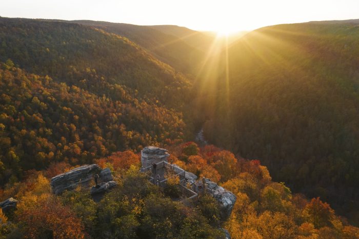 10 iconic overlooks in West Virginia that will WOW you - Almost Heaven ...