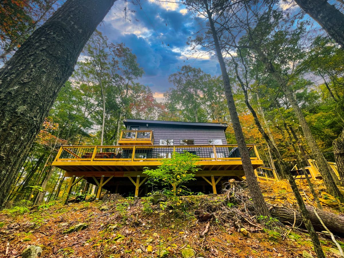 Sunny Stays in The Mountain State - Almost Heaven - West Virginia