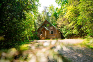 Soak Up The Sun With These 4 Lakeside Stays in West Virginia - Almost ...