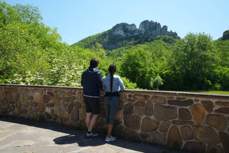 These iconic hikes in West Virginia are must-sees - Almost Heaven ...