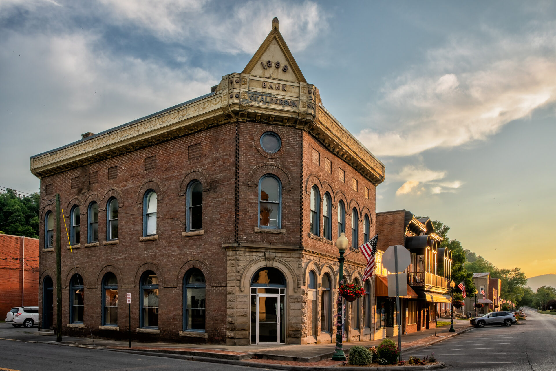 Alderson Artisans Gallery in Alderson, West Virginia - Almost Heaven ...