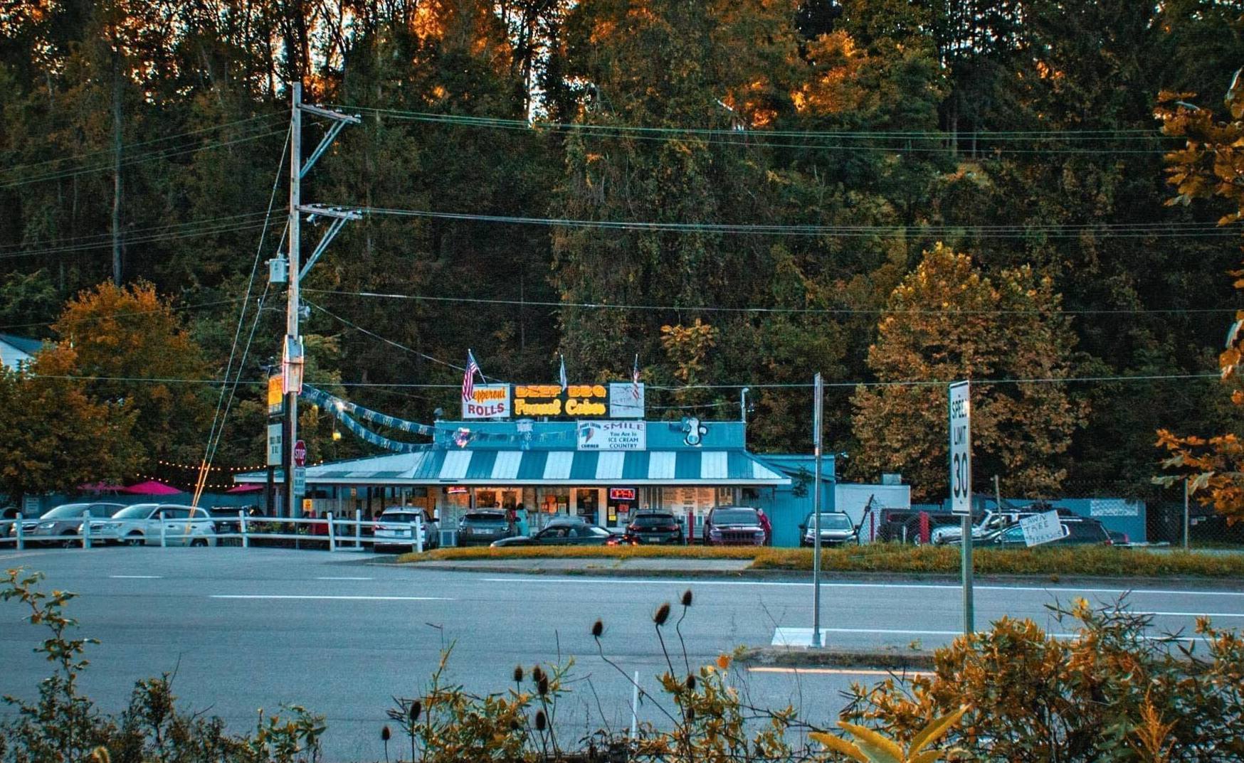Pull Up to These Roadside Diners in West Virginia - Almost Heaven ...